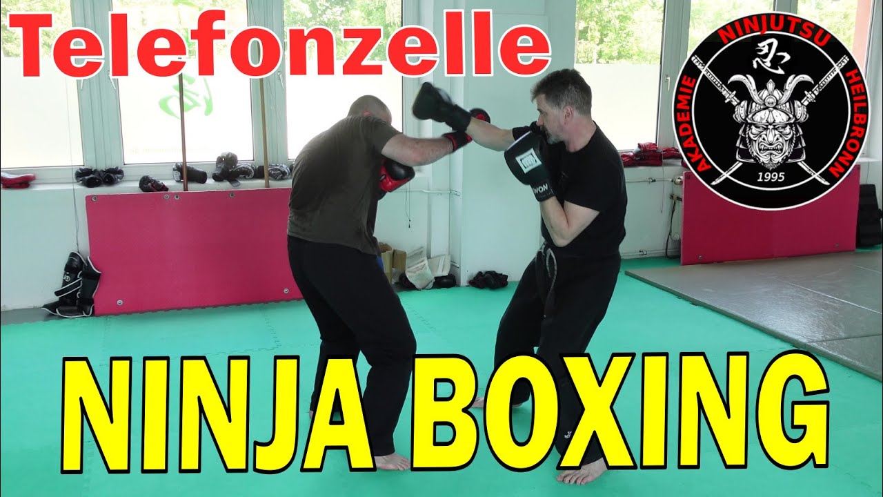 Ninja Boxing: Boxen in der Telefonzelle - YouTube