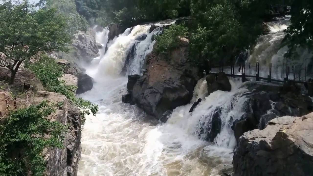 Fishing at Hogenakkal Falls - YouTube