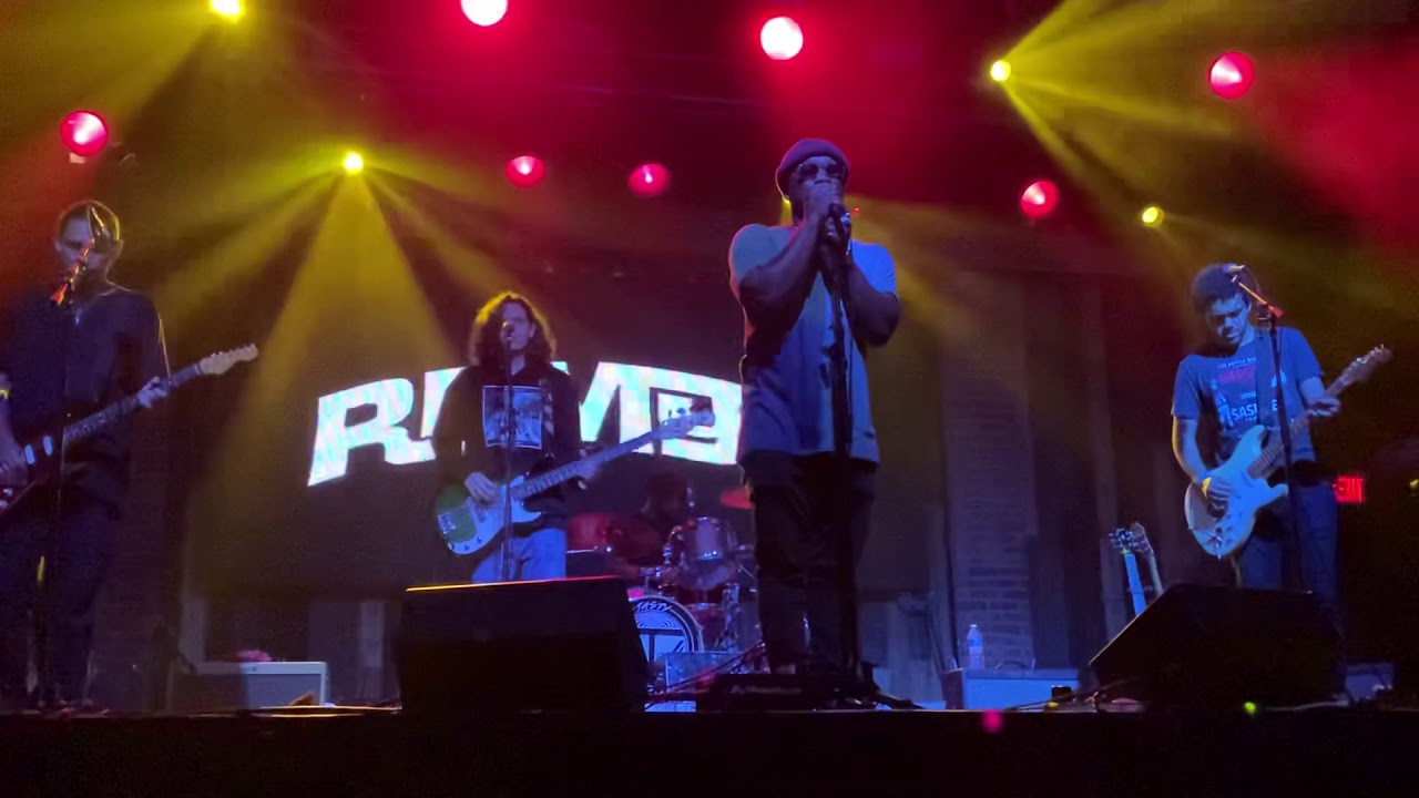 Blue Lights by Remyz @ Revolution Live on 3/14/20 - YouTube