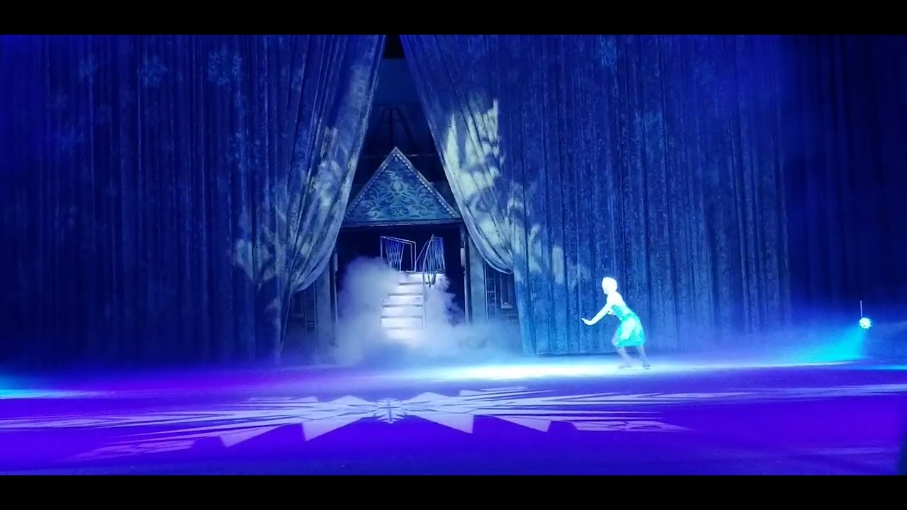 Let it go, Elsa, Frozen Disney on ice - YouTube