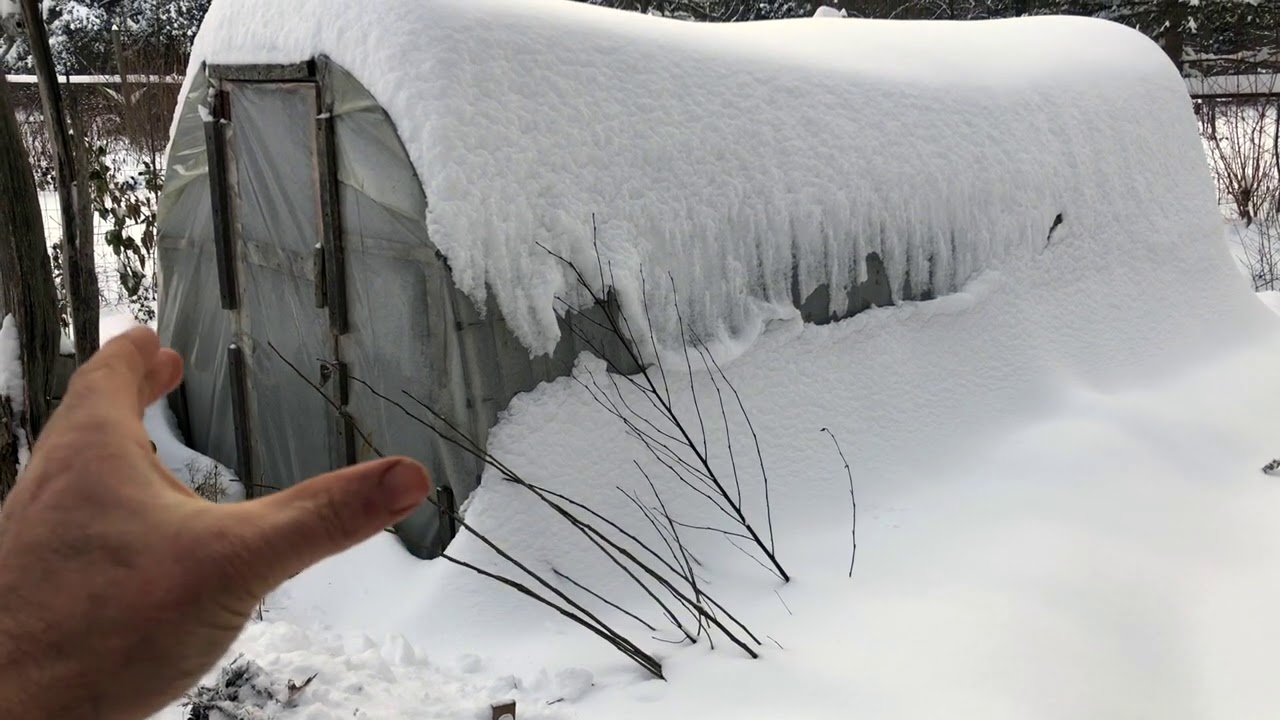 High tunnel - Collapse under snow? - YouTube