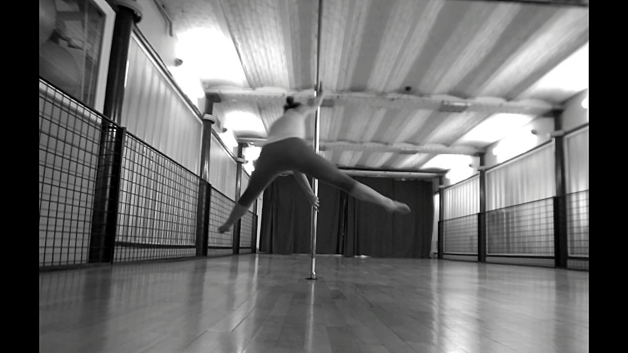 Pole Spin & spinning - YouTube