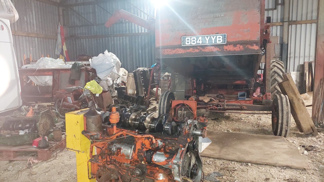 Gleaner C Perkins 6.305 Crank shaft removal. - YouTube