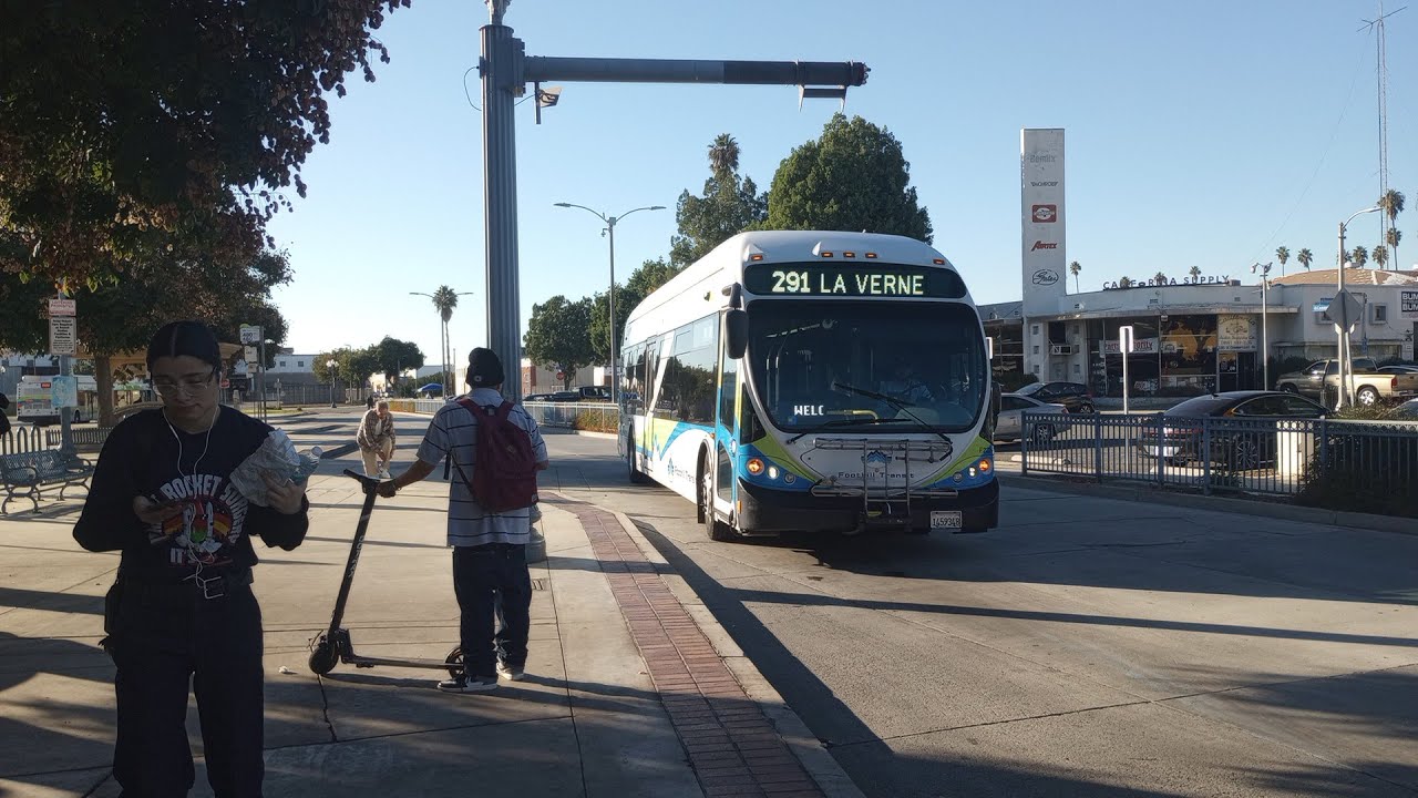2015 Foothill Transit NABI 42 BRT 2324 - YouTube