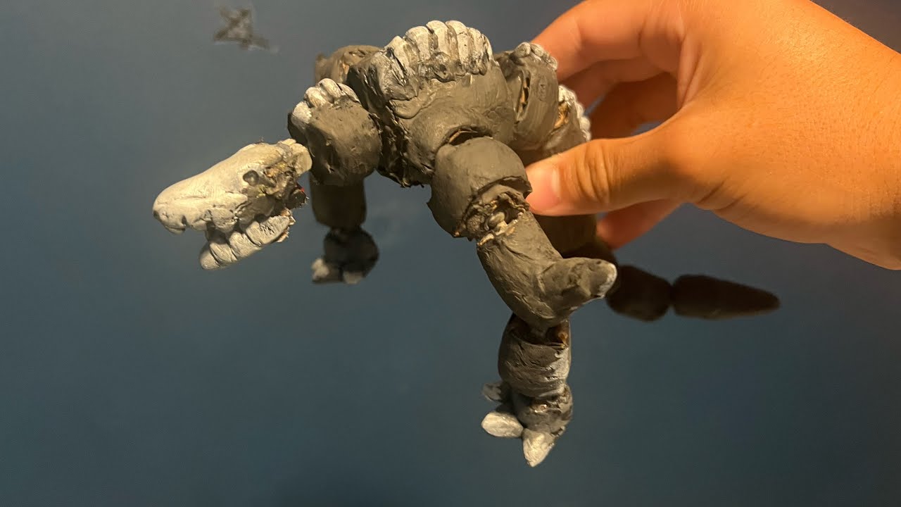 Custom Skullcrawler (Cardboard) - YouTube