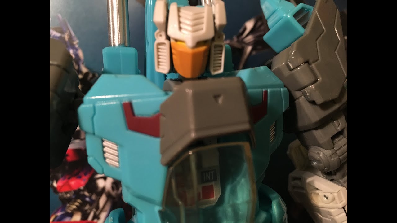 Video Review of the Transformers Generations IDW Brainstorm - YouTube