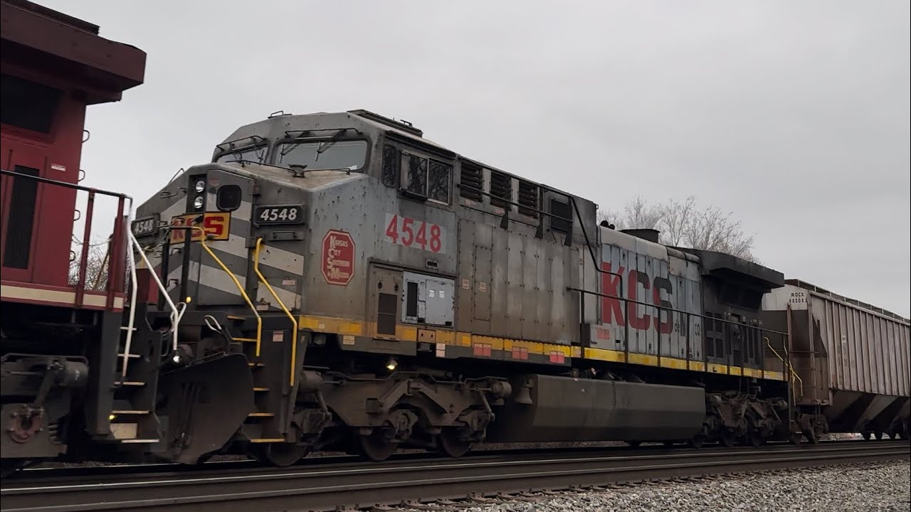 CSX B218 With KCS Grey Ghost Trailing 2nd! - YouTube