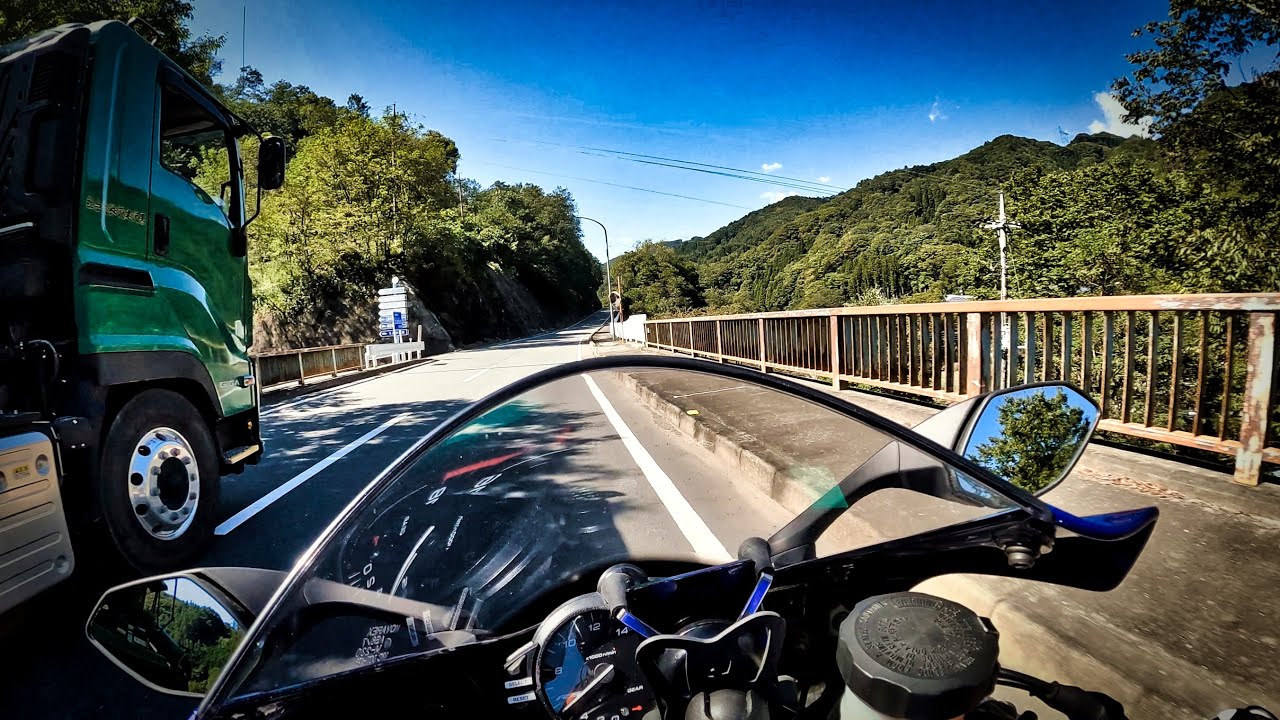 YAMAHA R6 | Akrapovic | GoPro chin mount POV - YouTube