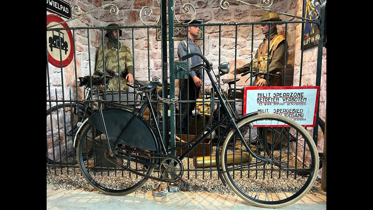 Tweede Wereldoorlog fiets diorama - YouTube