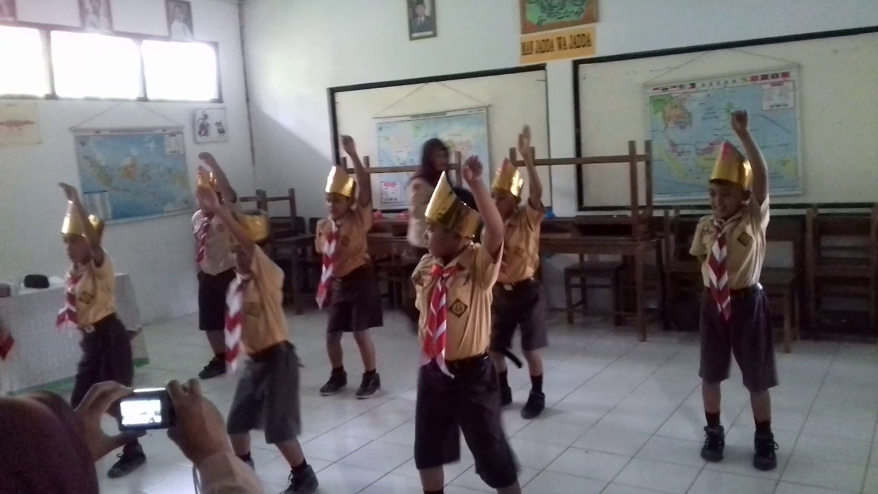 Tarian Daerah kidang talun SDN SUNDOLUHUR 01 - YouTube