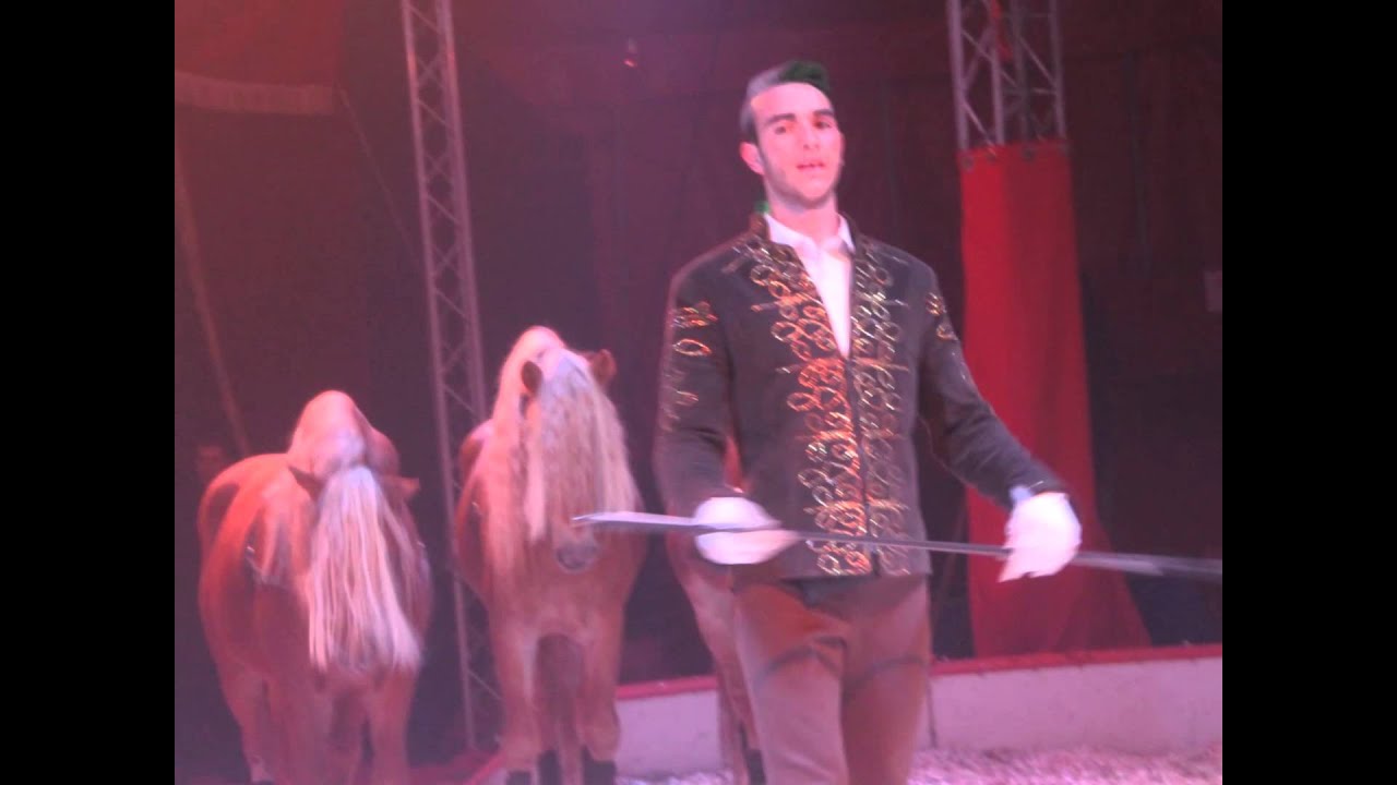 cirque caplot - YouTube