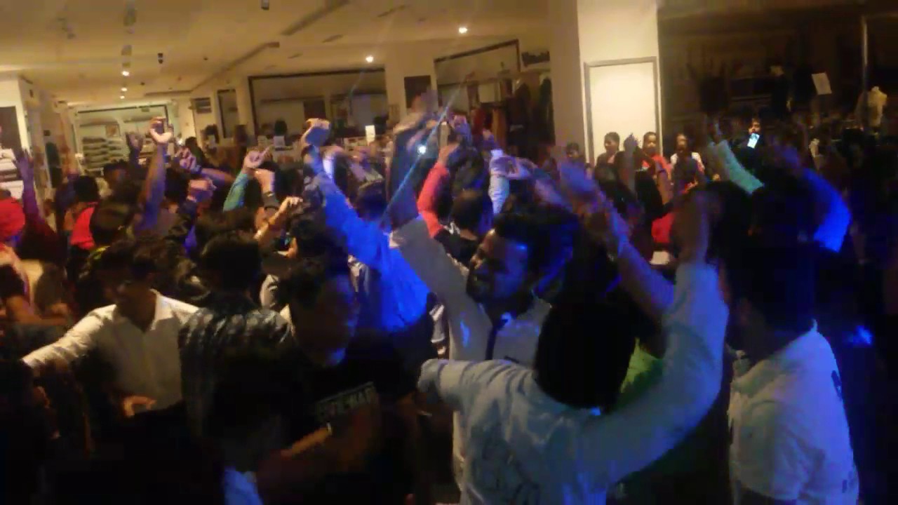 Happy retail employee day - YouTube