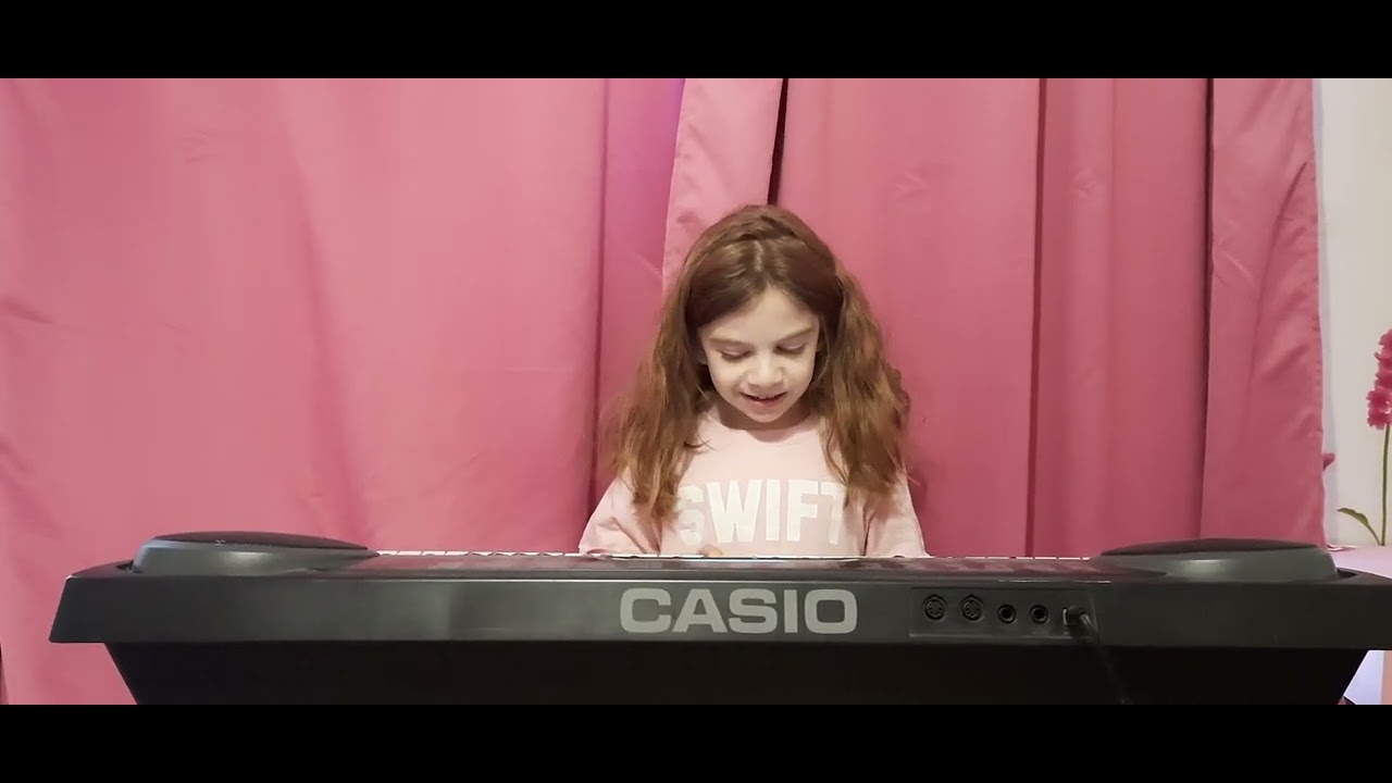 Imogen A. Plays and Sings Twinkle Twinkle for the Art & Talent Show ...