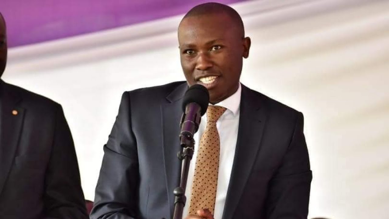 KIAMBAA MP KAWANJIKU WOWS MOURNERS AS HE SPEAKS AT A FUNERAL IN NYERI ...