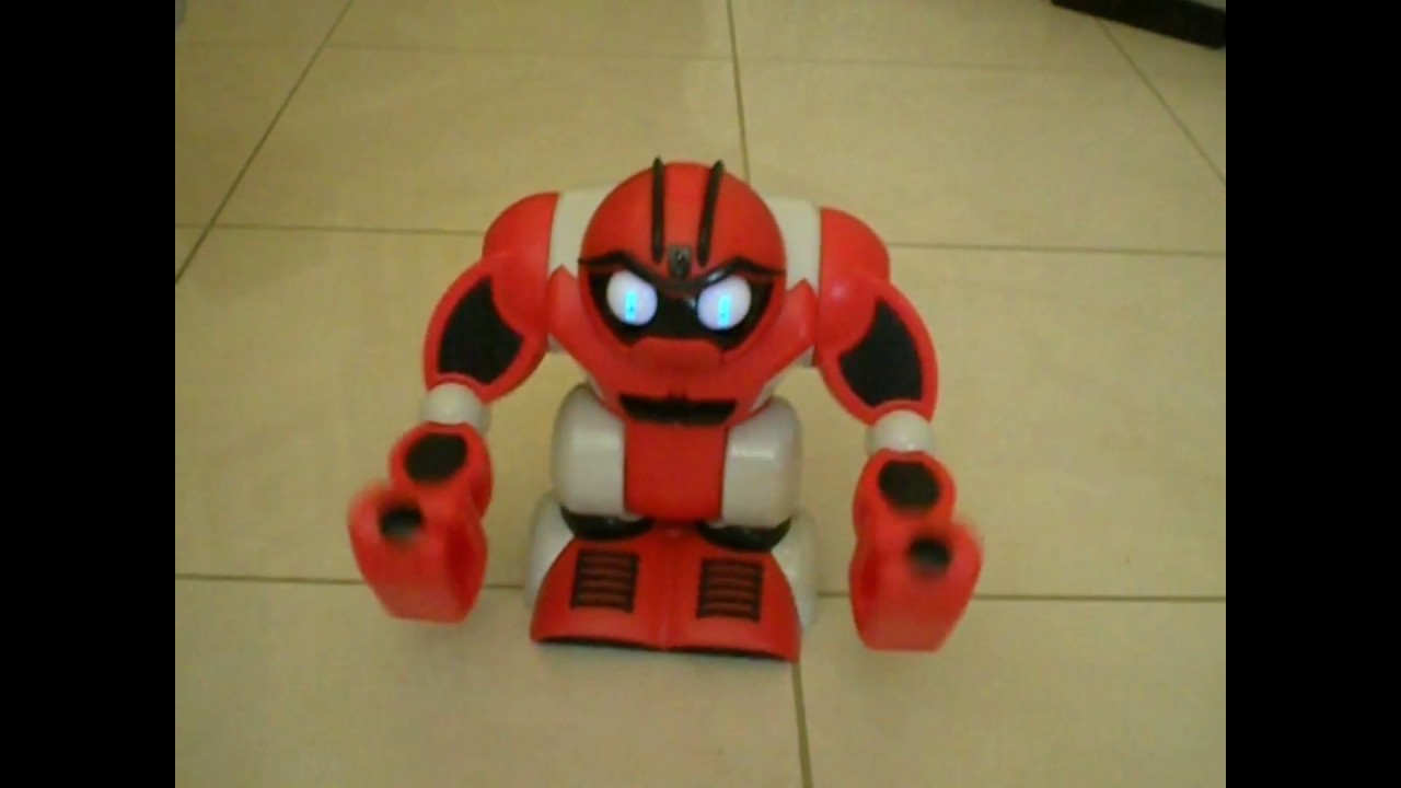 BOOMBOT The robot who walks, sleeps, speaks, and makes roe deer - YouTube