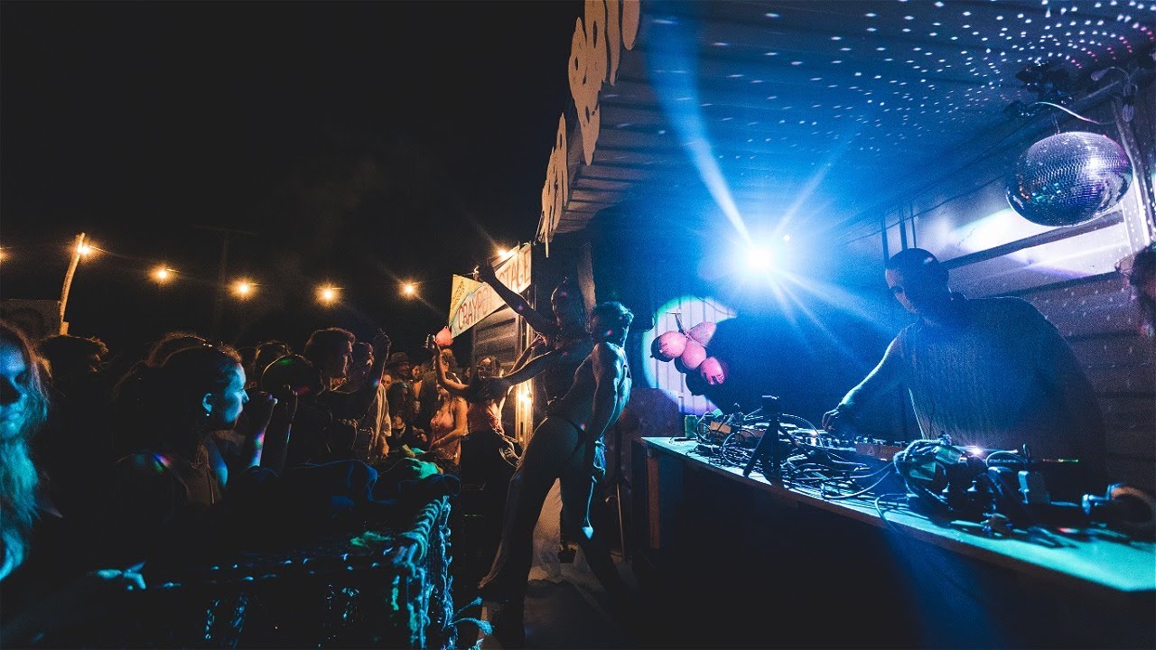 Corners | twominds stage @ Tora Bombora '22 - YouTube