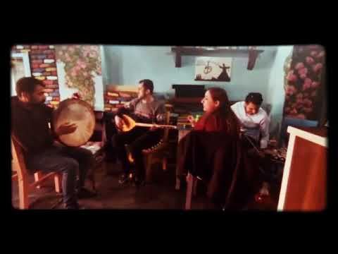 NAZLI,DAN YİNE MUHTESEM Bİ TURKÜ DAHA \