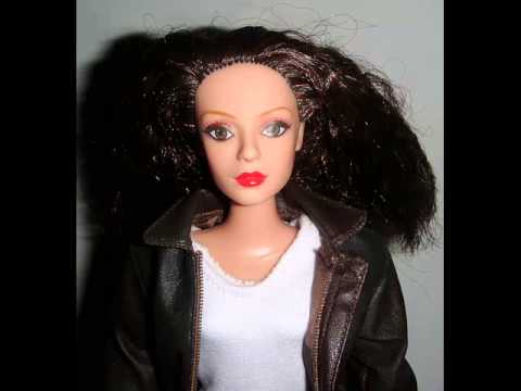 Custom Kirsty Cotton of Hellraiser figure - YouTube