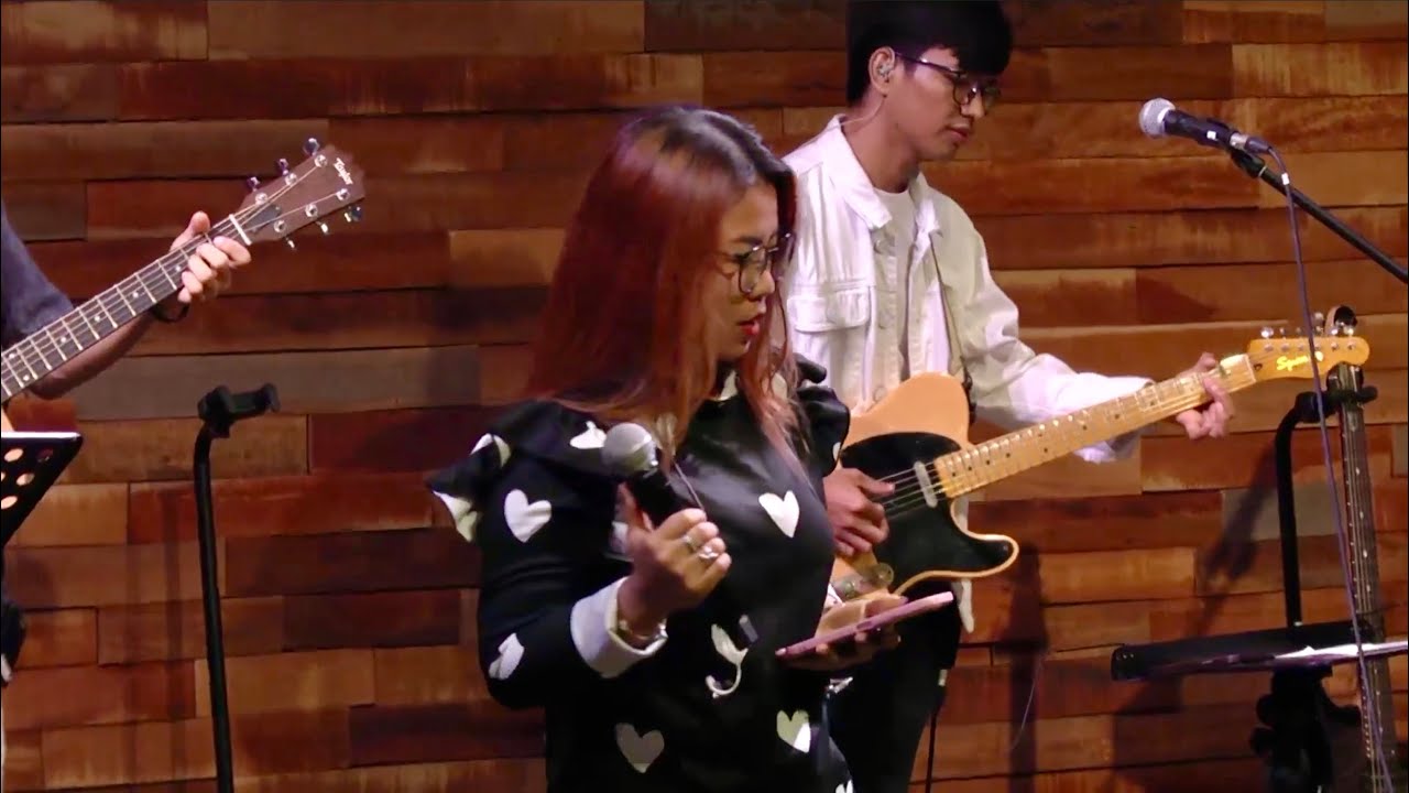 ကျေးဇူးပလ္လင်တော် - Kim Boih ( Live in Yc ) - YouTube