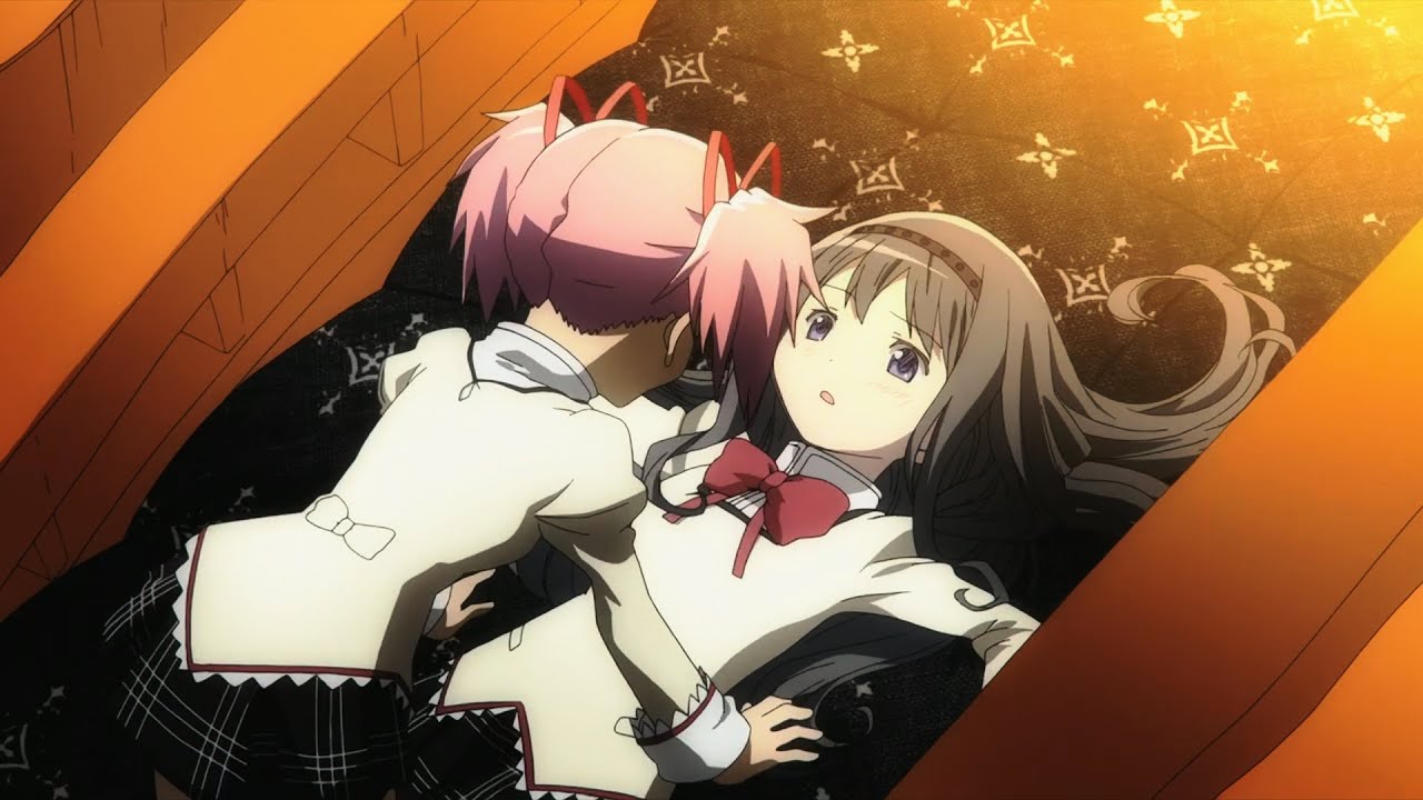 Madoka Magica Homura And Madoka Hug