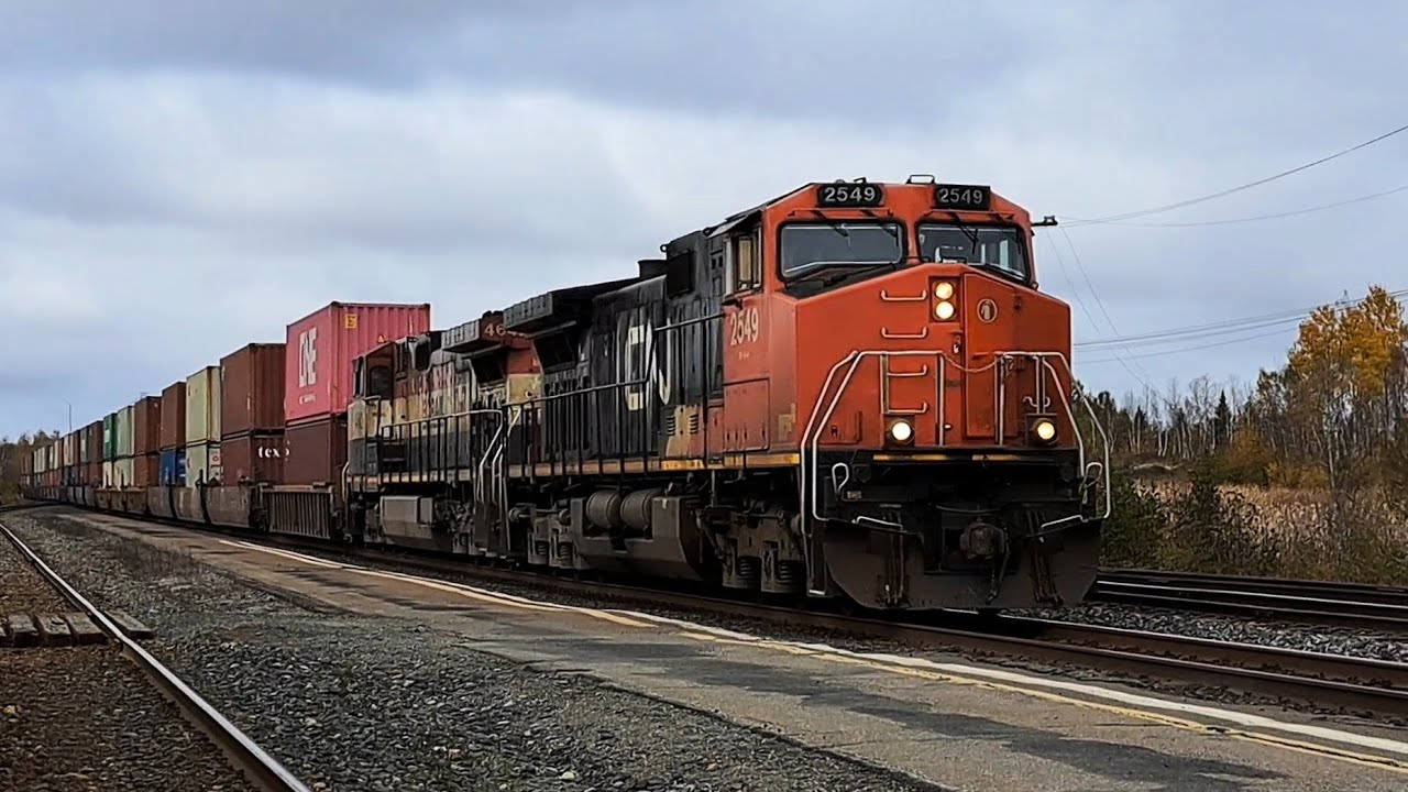 RARE! Old CN C44-9W Leader With No Nose Logo & BC Rail RWB C44-9WL on ...