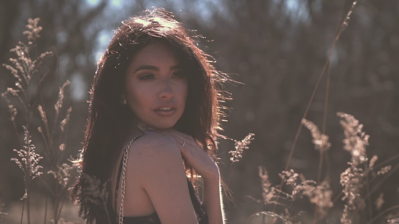 Narely Ruiz Model Life - YouTube