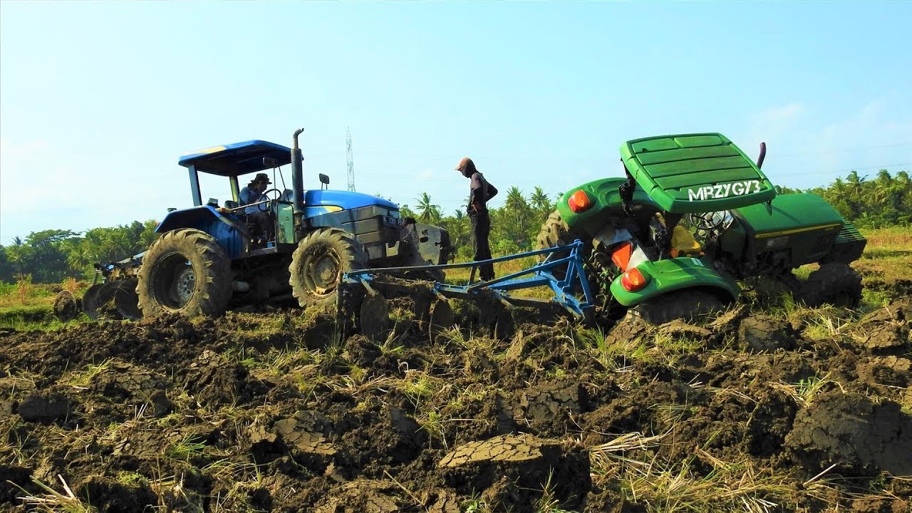 Top Soil Ripping For The Sugar Cane Plantation By John Deere And New ...