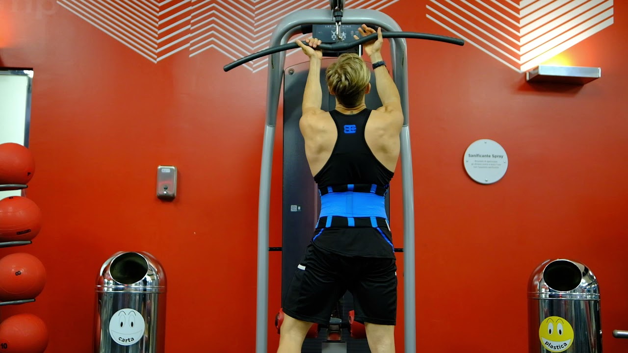 lat machine presa inversa - YouTube
