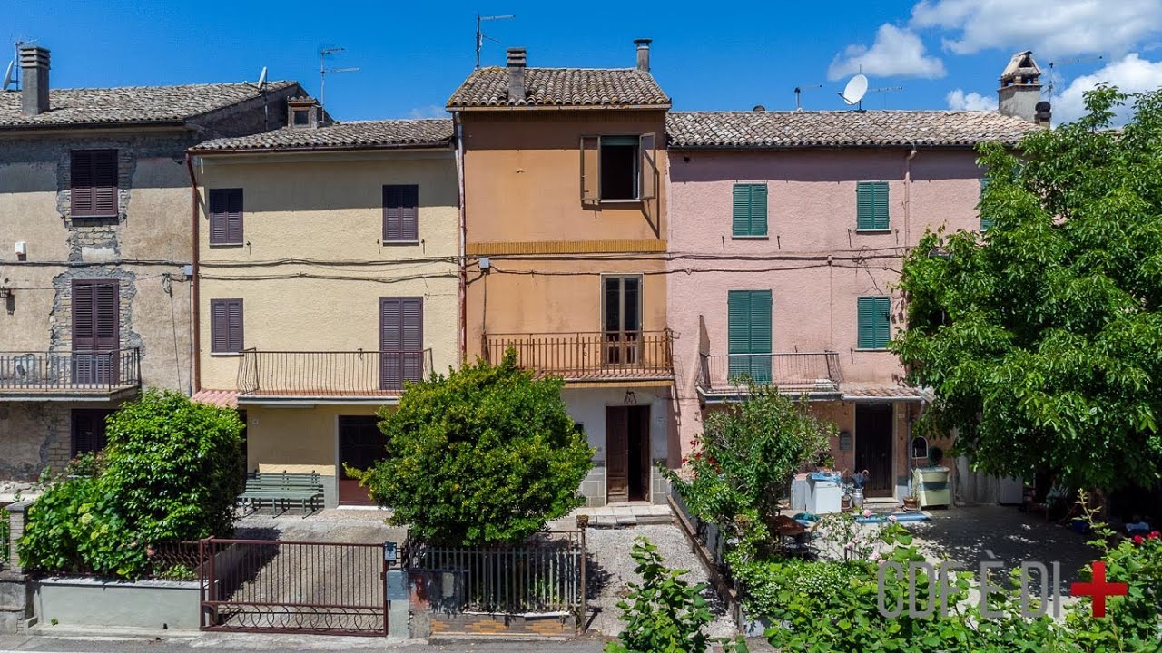 Visita dell'immobile | Castel Giorgio (TR), Italy | Casa a schiera ...