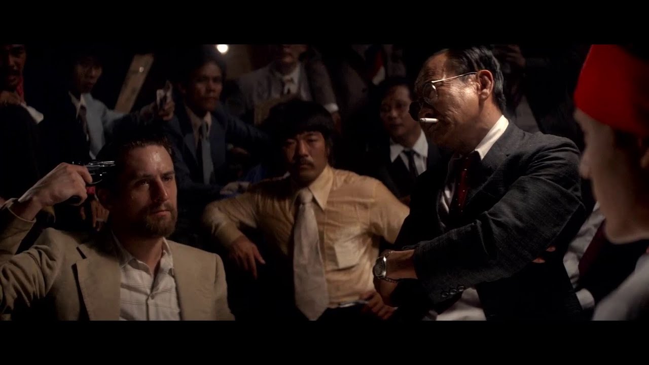 Il Cacciatore. Fine film. La roulette russa con l'amico. Il tragico ...