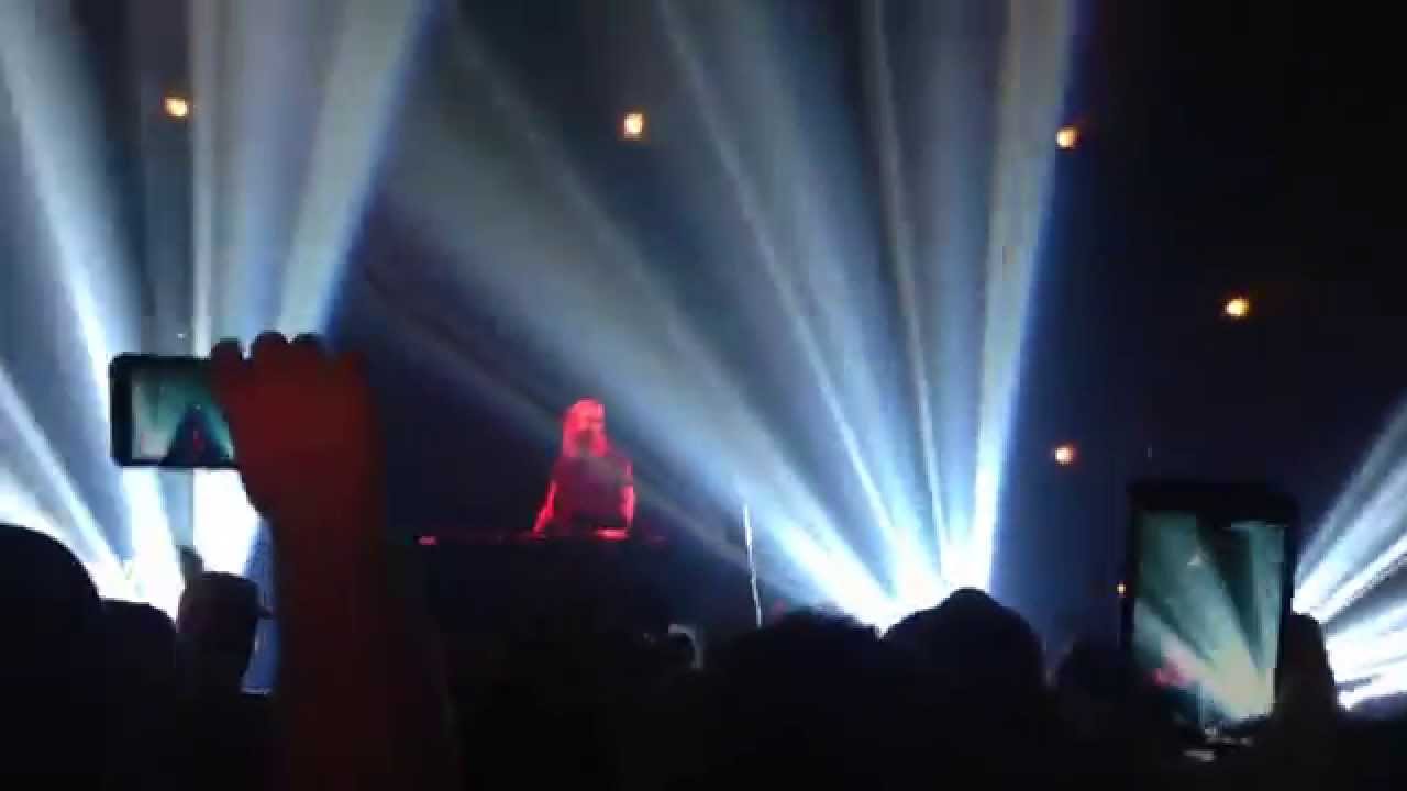 DAVID GUETTA SHOW QUEBEC 2014 - YouTube