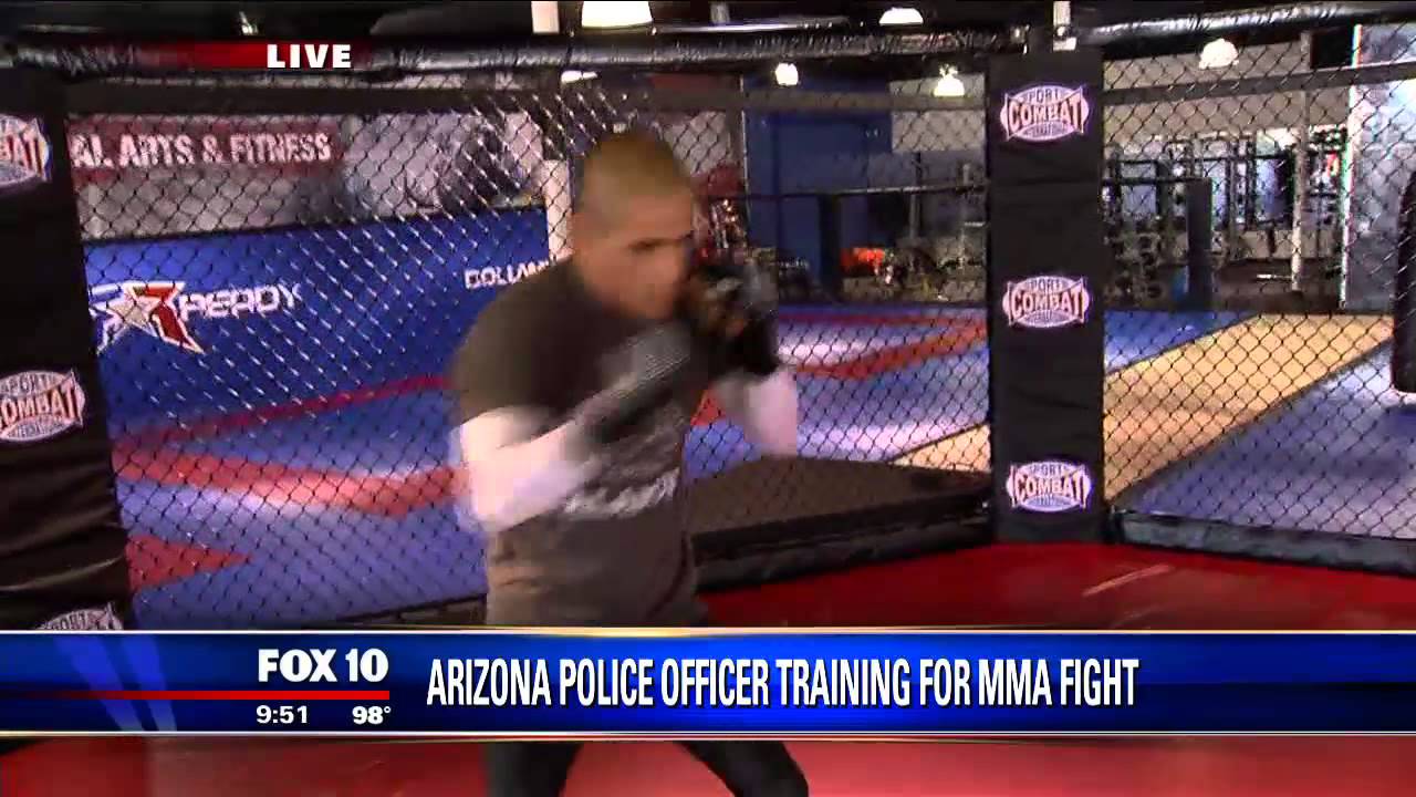 Arizona police officer trains for MMA fight - YouTube