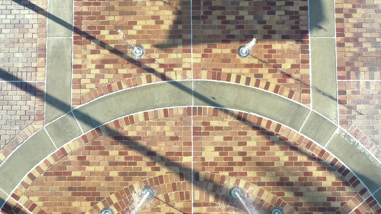 Winter Garden Splash Pad - YouTube