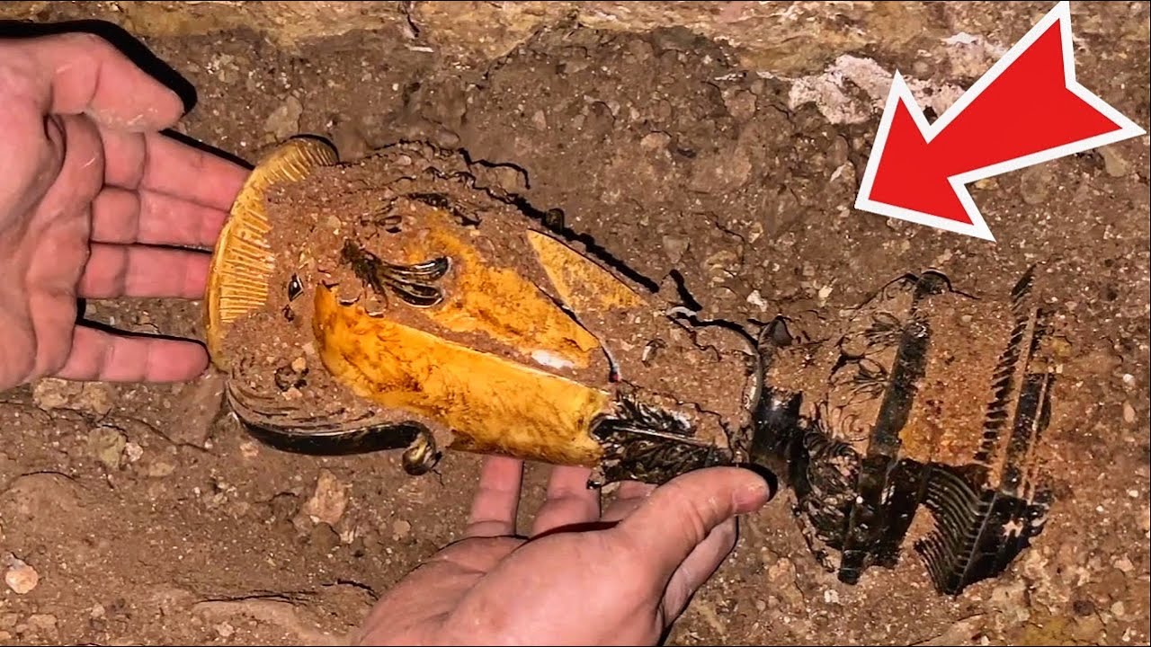 Real Treasure Hunt / I Found A Very Precious Treasure - YouTube