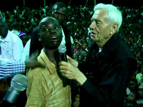 Brother David Terrell Malawi Crusade April 15 2015 - YouTube