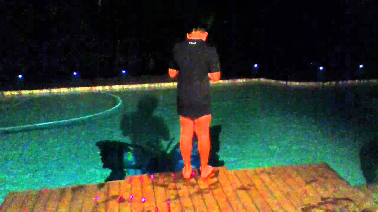Boy jumping in cold pool (-1) - YouTube