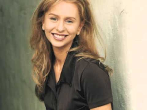 Daisy Tormé Commercial Voice Over Demo Reel - YouTube