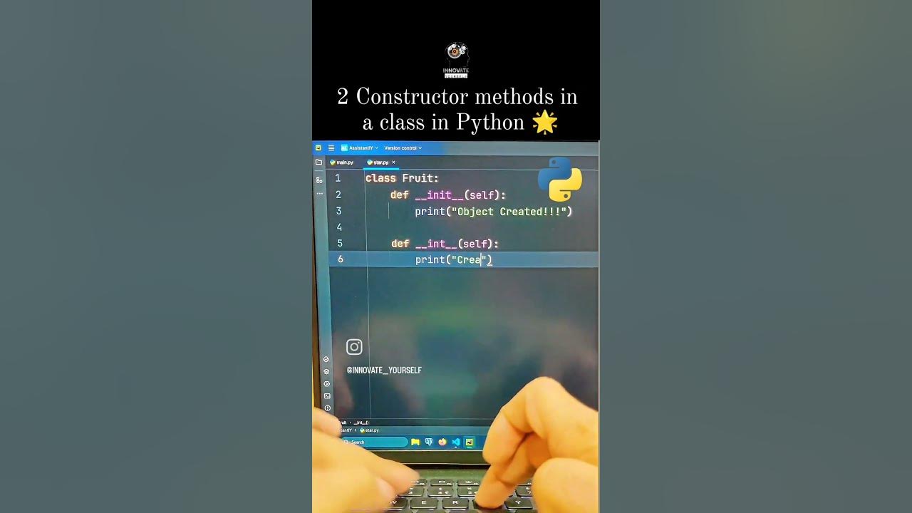 2 Constructor methods in a class in Python 🌟#constructor #method #class #python #youtubeshorts ...