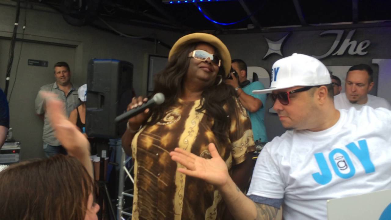 Vernessa Mitchell Live This Joy at Guido Osorio Tribute 7/16/16 - YouTube