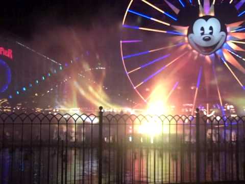World of Color Projection/Mist Screen Testing (4/17/10) - YouTube