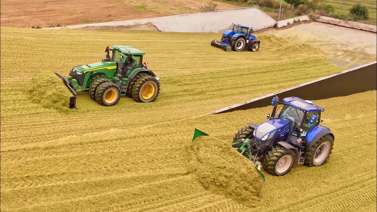 Velké siláže BPS Smržice 2025 |Nový John Deere 8R 370 & New Holland T7 ...