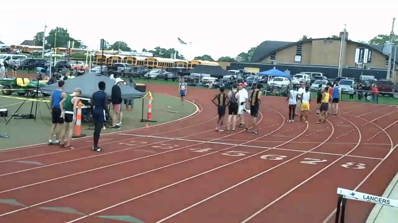 Brandon Miller 800 meter Parkway South - YouTube