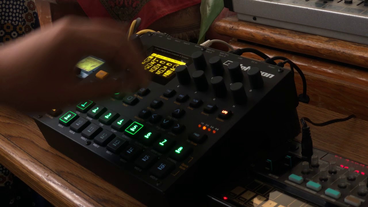 Classical music on a minimal setup | Elektron Digitakt, Korg Volca Fm ...