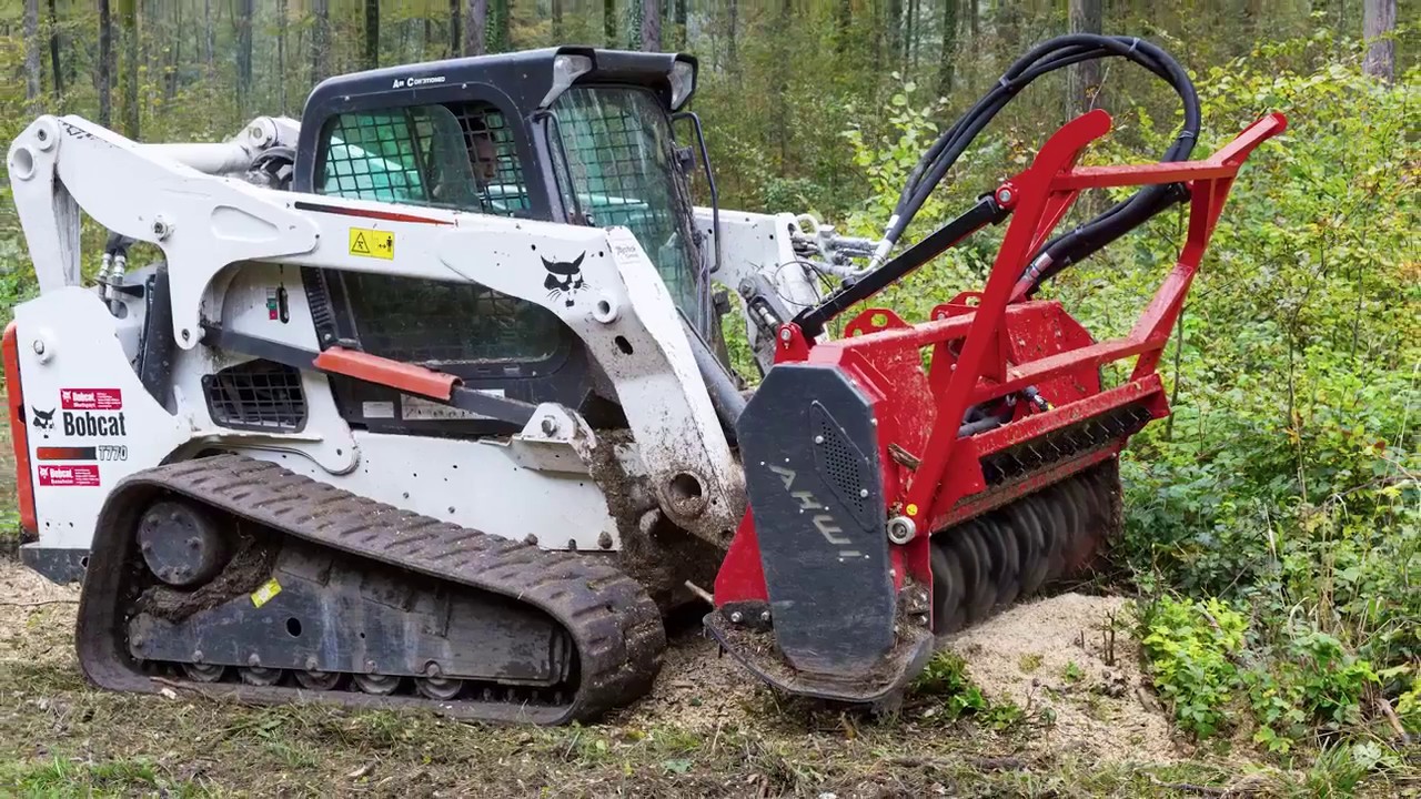 Mulcher AHWI M450h-1600 - YouTube