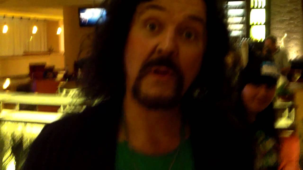 (InvaderCon 2 Video 10) Wally Wingert Shoutout and Jade's Absence - YouTube