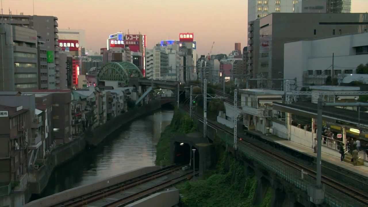 東京異景 "Tokyo strange world" river cruise - YouTube