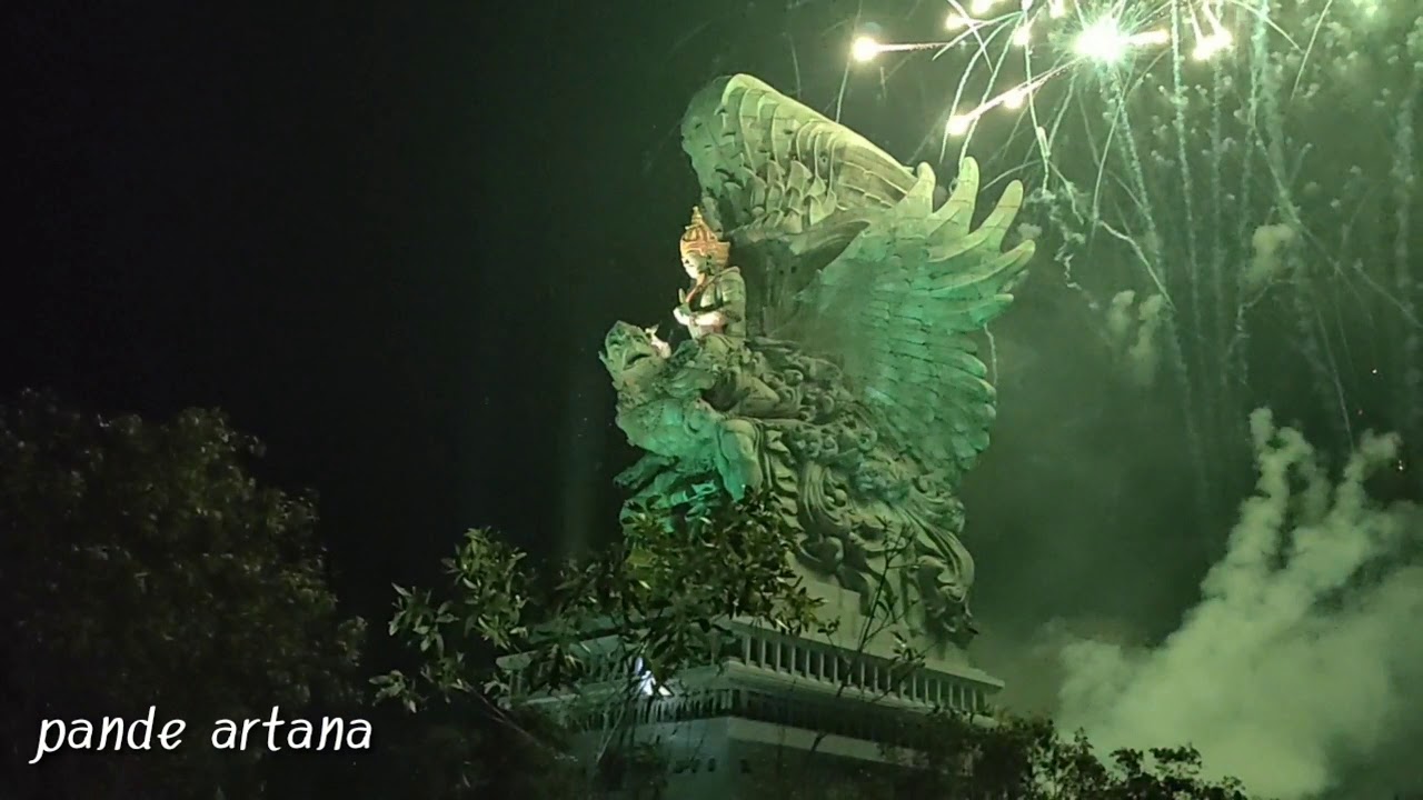 The Biggest Fireworks in Bali at GWK! - YouTube