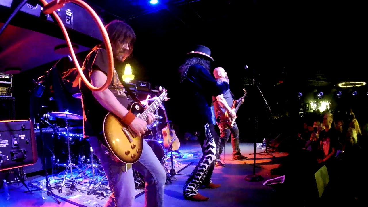 Don't Tell Me You Love Me - Gary Moon at Melodic Rock Fest 5 - YouTube