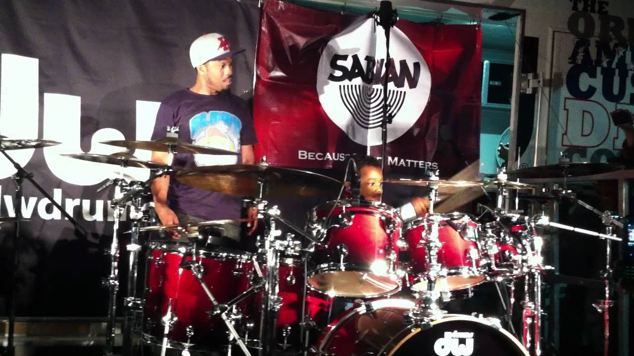 4 year old plays Tony Royster Jr.'s kit at clinic - YouTube