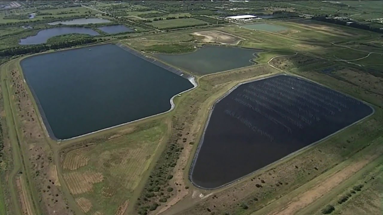 Florida crews work to try to stop ‘catastrophic’ pond collapse - YouTube